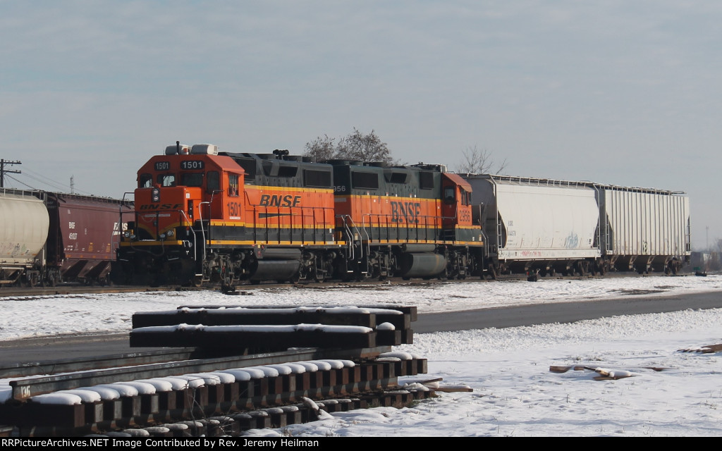 BNSF 1501 & 2956 (2)